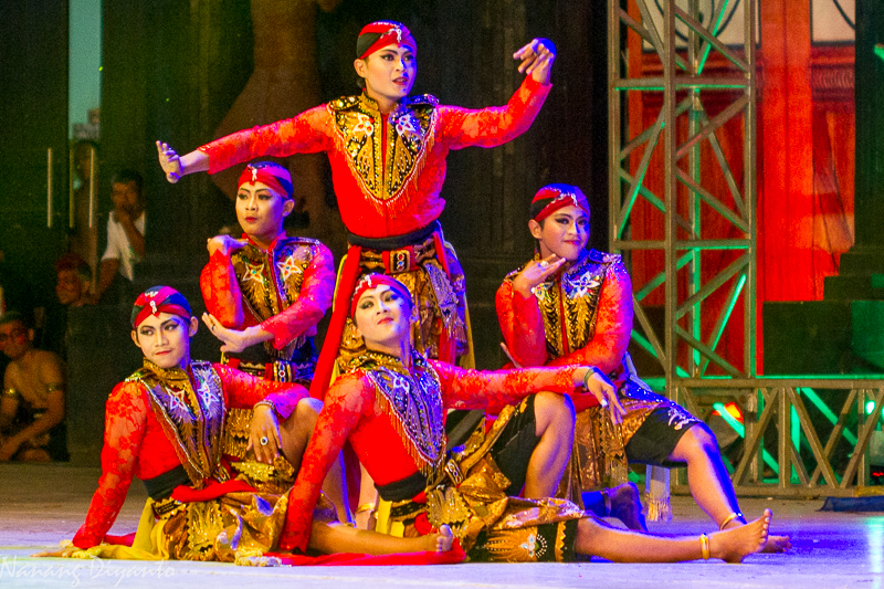 Tari Jathilan Reog Ponorogo Goyangan Jathil Cantik Asli Reog