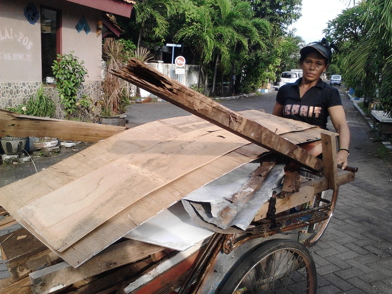 Bu Lia Wanita Tangguh Dan Pantang Menyerah Jalani Kerasnya Hidup