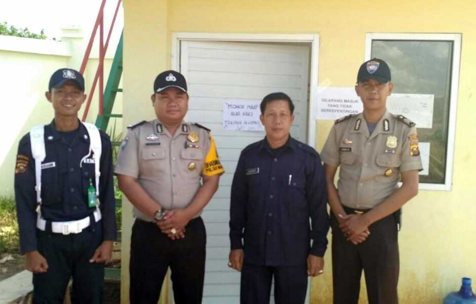 Bhabinkamtibmas Bina Satpam Agar Lebih Profesional - Kompasiana.com Bhabinkamtibmas Bina Satpam Agar Lebih Profesional - Kompasiana.com