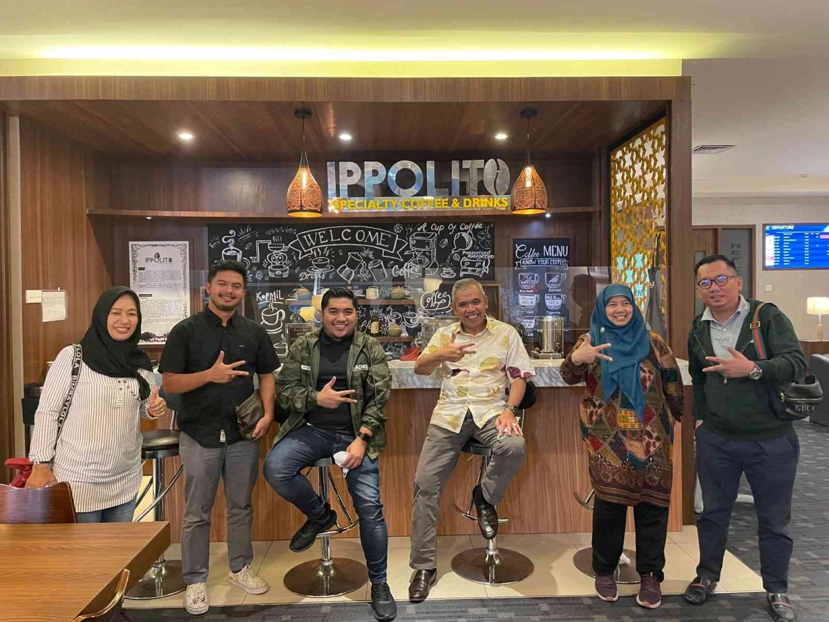 PJ Bupati Kampar, Dr.H. Kamsol, MM Membangun Ekosistem Desa Kreatif ... PJ Bupati Kampar, Dr.H. Kamsol, MM Membangun Ekosistem Desa Kreatif ...