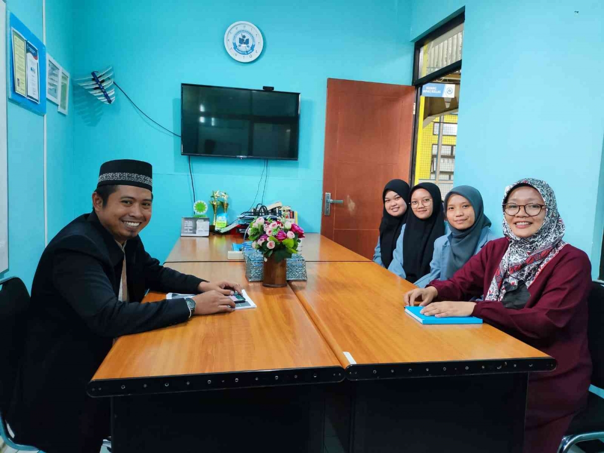 Meningkatkan Kapasitas Diri dengan Belajar dan Berkarya Melalui Program ... Meningkatkan Kapasitas Diri dengan Belajar dan Berkarya Melalui Program ...
