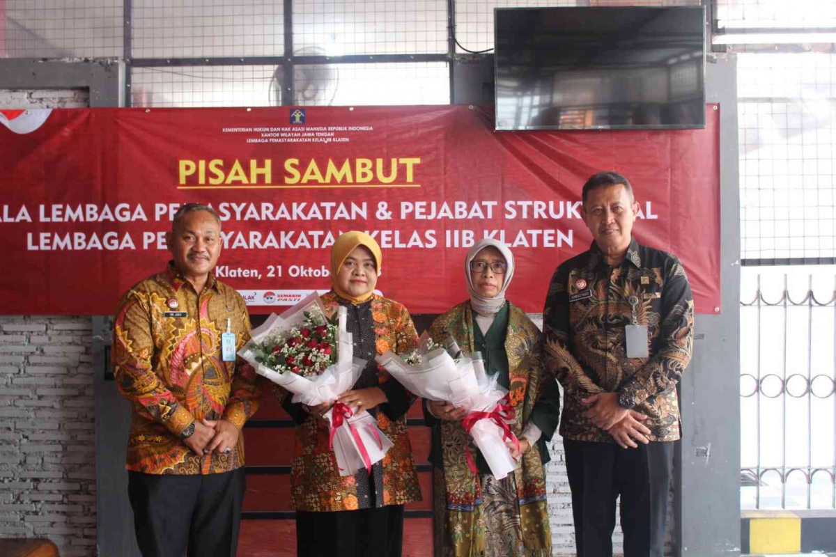 Penuh Haru, Tongkat Estafet Kalapas dan Pejabat Struktural Lapas Klaten ... Penuh Haru, Tongkat Estafet Kalapas dan Pejabat Struktural Lapas Klaten ...