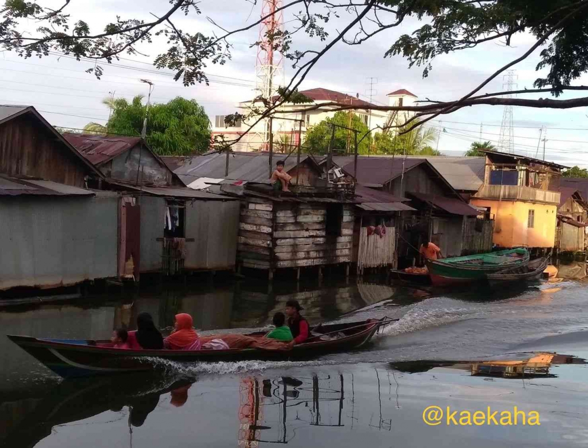 Kanal Kanal Belanda Di Antara 1000 Sungai Julukan Kota Banjarmasin Halaman 1
