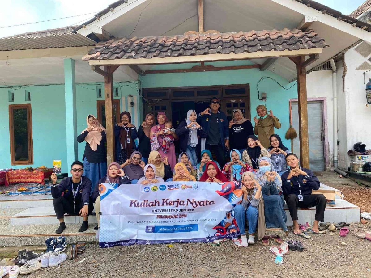 Cegah Stunting! Mahasiswa KKN 232 UNEJ Lakukan Sosialisasi MP-ASI ... Cegah Stunting! Mahasiswa KKN 232 UNEJ Lakukan Sosialisasi MP-ASI ...